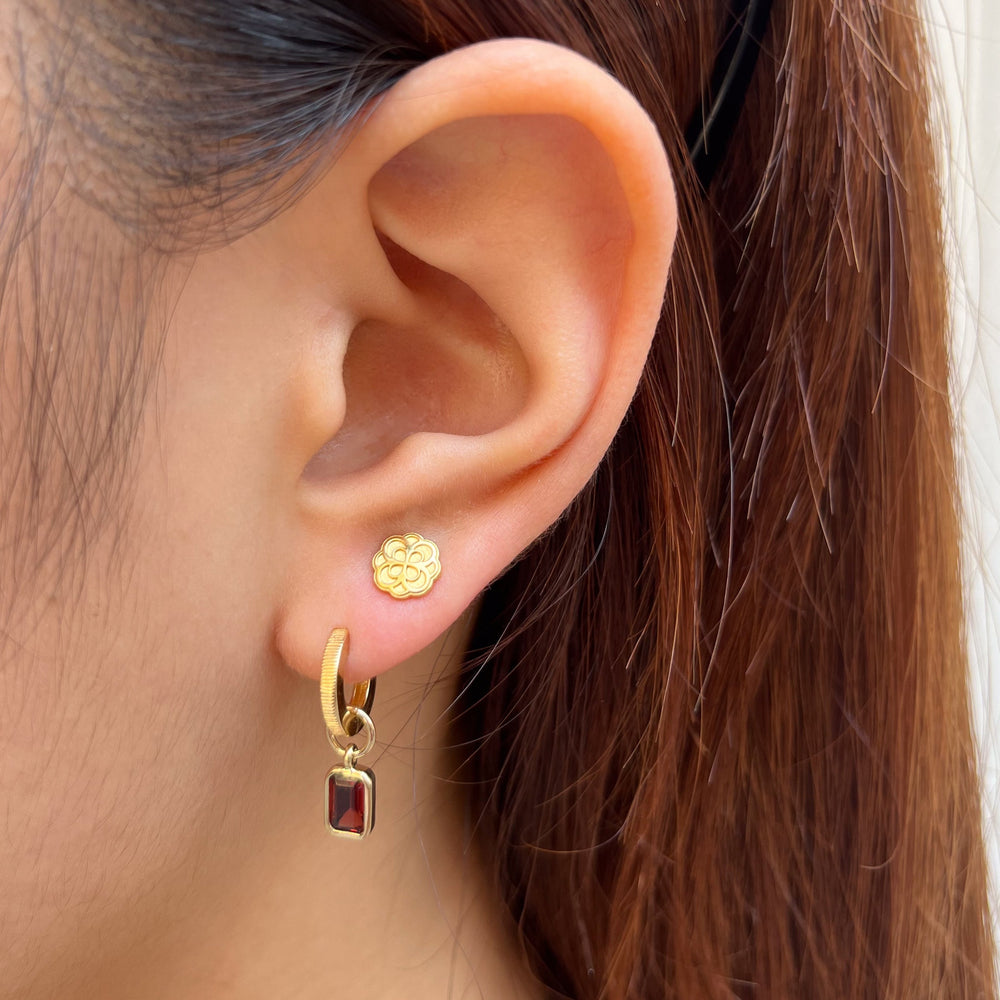 Alpha Omicron Pi Rose Stud Earring – Kyle Cavan