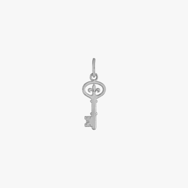 Kappa Kappa Gamma Key Charm – Kyle Cavan